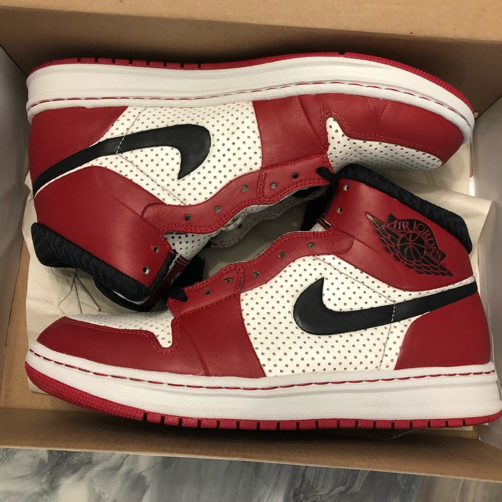 Nike Air Jordan Alpha 1 Chicago White Black Red - Gem